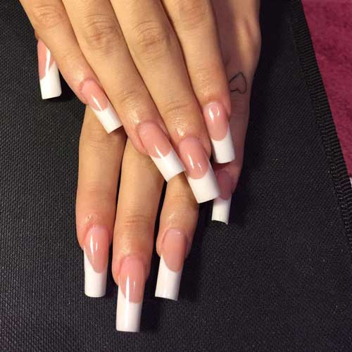French manicure, la nail art classica ed elegante